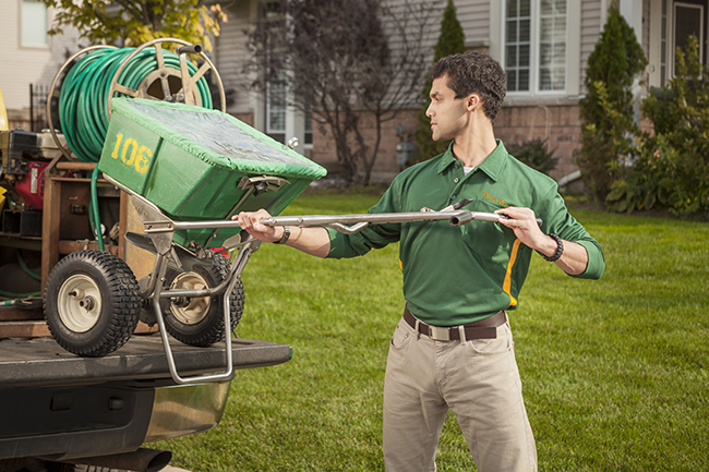 The Proper Use Of Fertilizer On Your Turf | Bluegrass Lawncare
